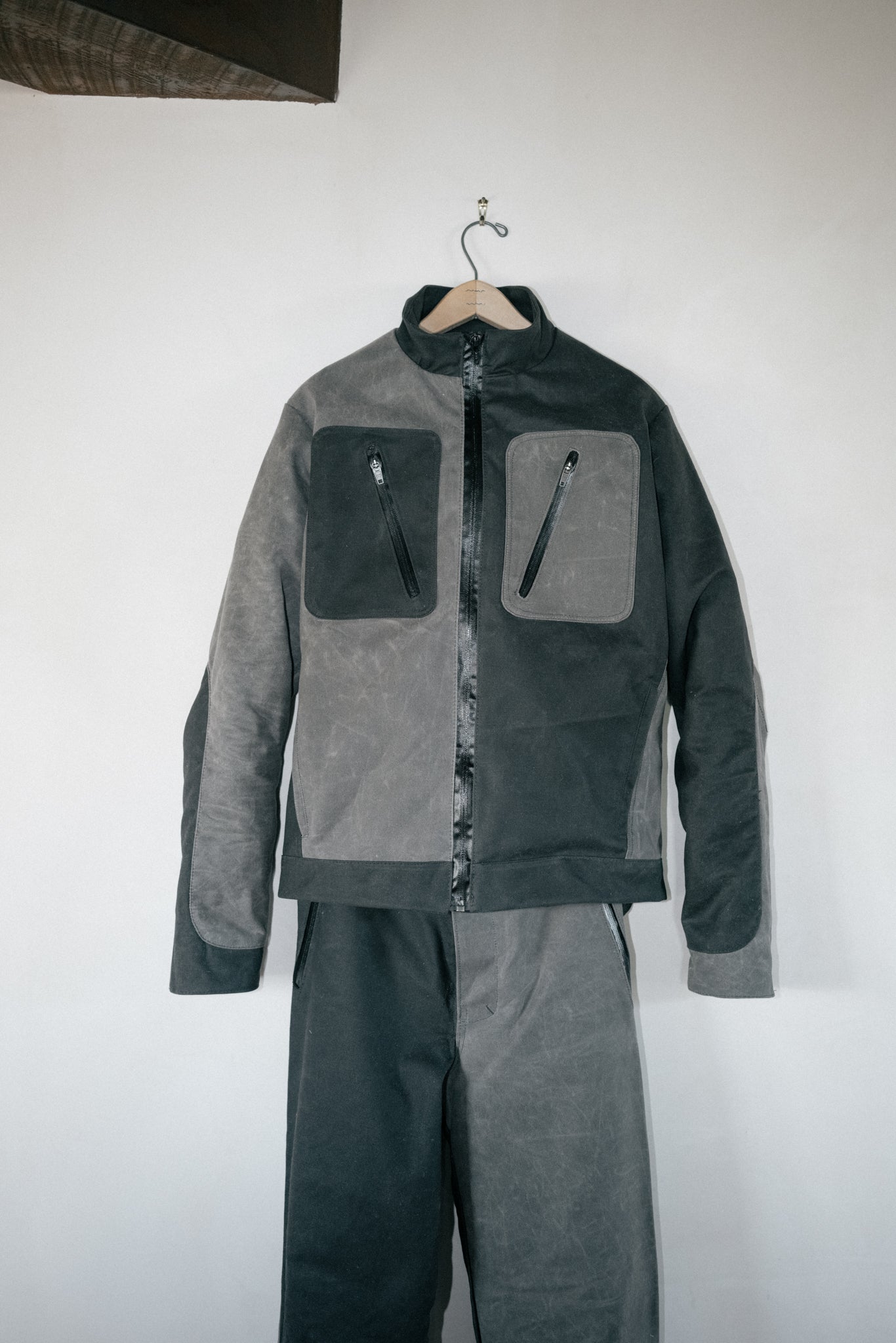 MERONOMY – GROUND COVER